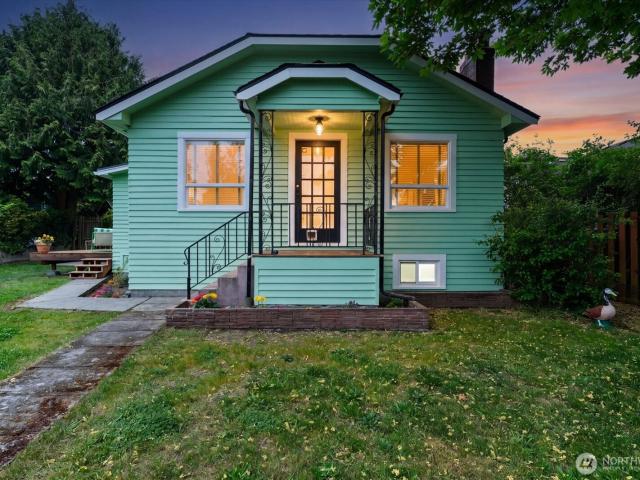 908 N 102nd