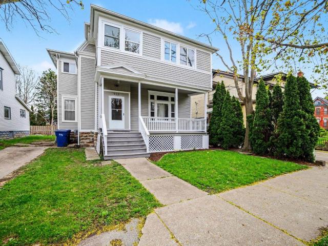 908 N Van Buren Street