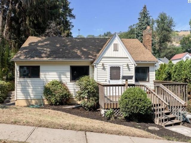 908 S Meadow St, Colfax, WA 99111