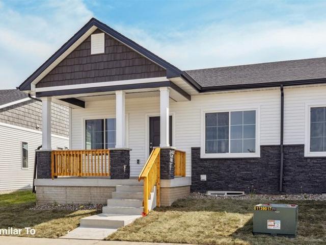 908 Sawgrass Dr, Norwalk, IA 50211