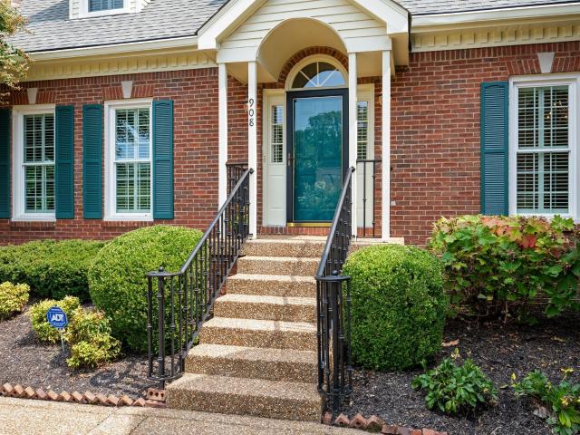908 Stone Box Ct