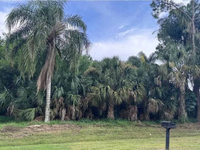 908 SW Bay State Rd, Port Saint Lucie, FL 34953