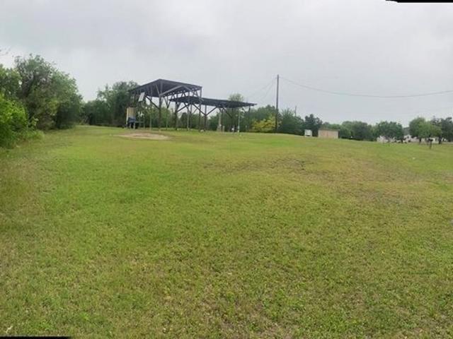 908 Power St, Refugio, TX 78377