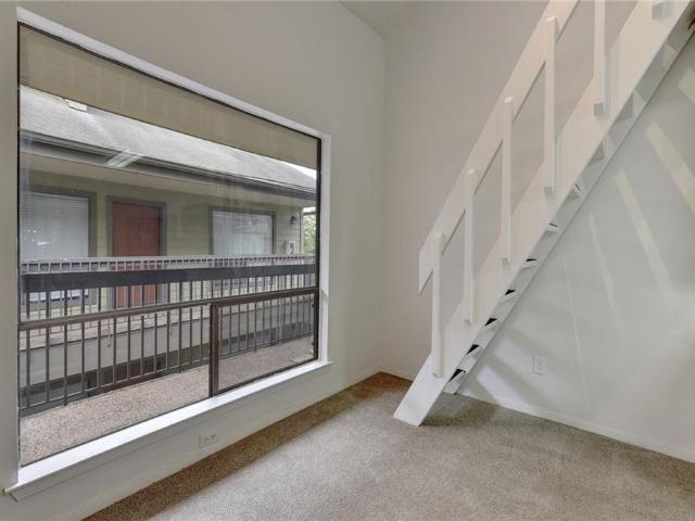 908 Poplar St, Unit 204, Austin, TX 78705 | MLS #3227