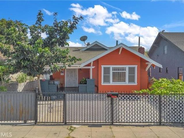 908 W 57th St, Los Angeles, CA 90037