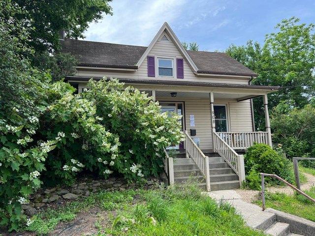 908 W Main St, Waynesboro, VA 22980