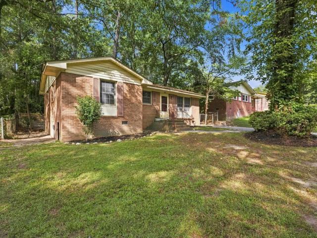 908 Woodale Circle