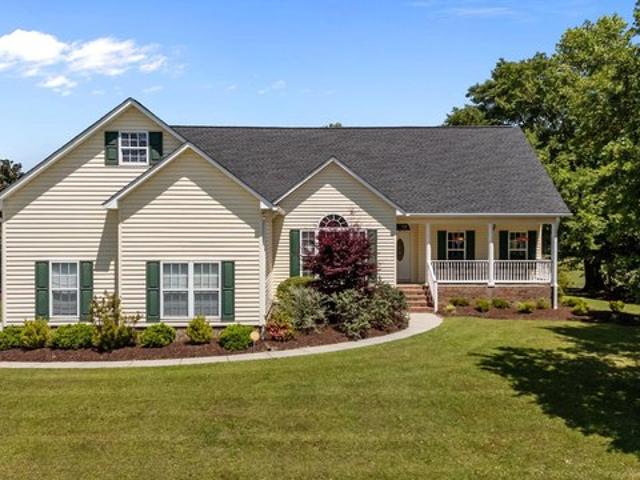 908 Taberna Cir, New Bern, NC 28562