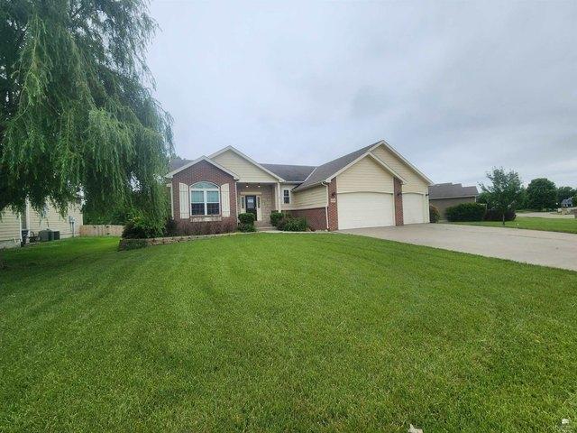 9094 Tonya Ter, Manhattan, KS 66502