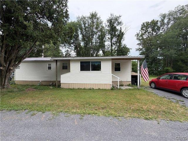9097 Main St, Stittville, NY 13469
