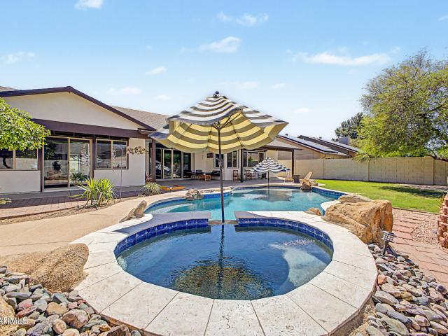 9098 e ludlow drive