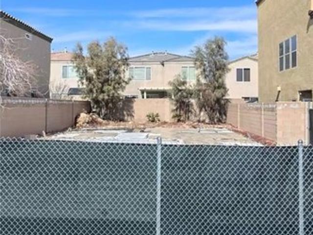 9098 Iron Cactus Ave, Las Vegas, NV 89148