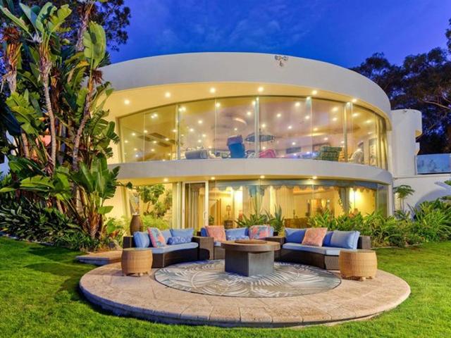 9090 La Jolla Shores Ln, La Jolla, CA 92037