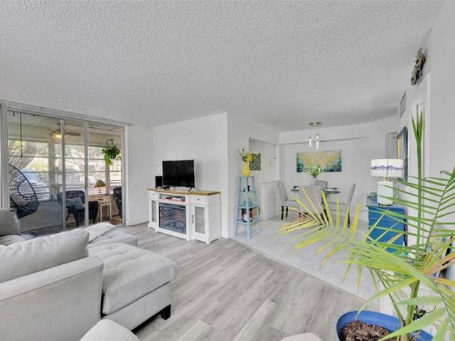 9090 Lime Bay Blvd Apt 112, Tamarac, FL 33321