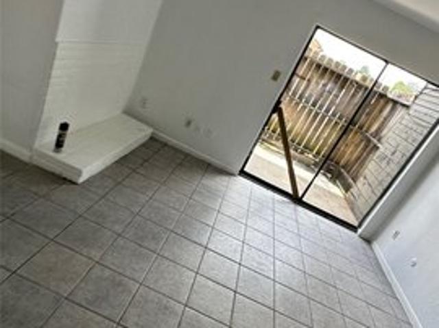 9090 S Braeswood Blvd Apt 89, Houston, TX 77074