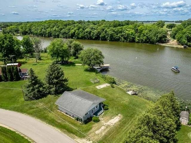 9093 N Arrowhead Shores Rd, Edgerton, WI 53534