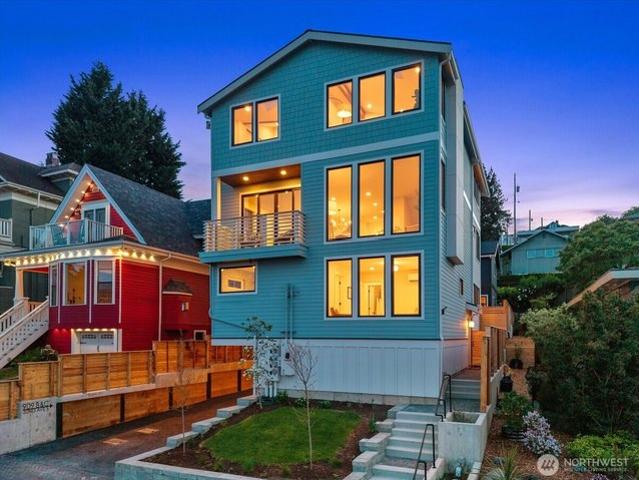 909 32nd Ave S Unit A, Seattle, WA 98144