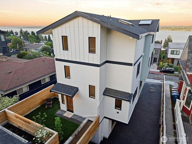 909 32nd Ave S Unit B, Seattle, WA 98144