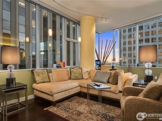 909 5th Avenue # 1100
