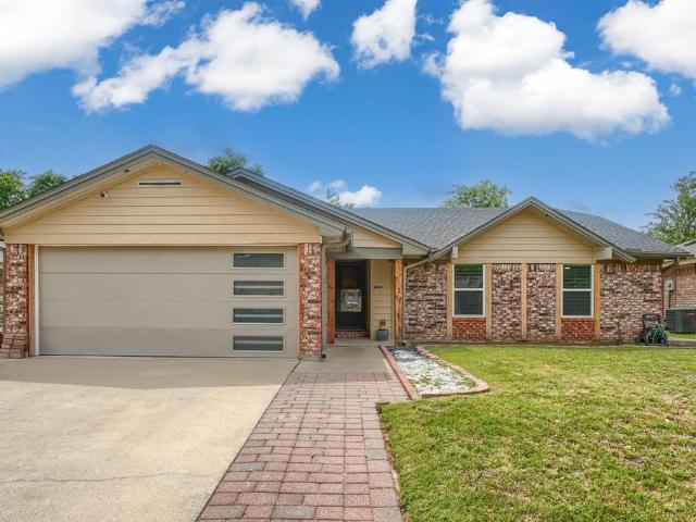 909 Columbus Ct, Bedford, TX 76022 | MLS #21228 | Compass