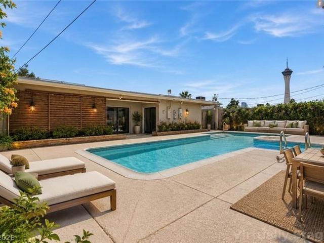 909 Canosa Ave, Las Vegas, NV 89104