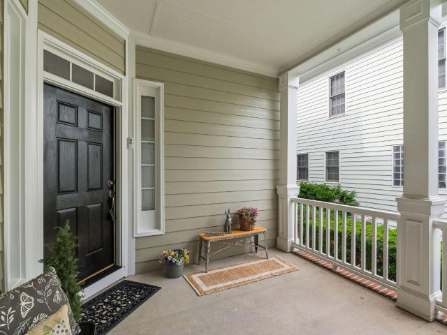 909 Carpenter Town Lane
