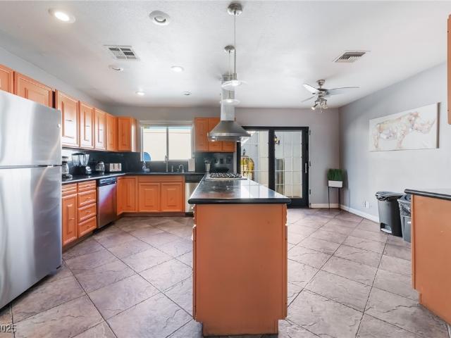 909 Cashman Dr, Las Vegas, NV 89107 | MLS #2723