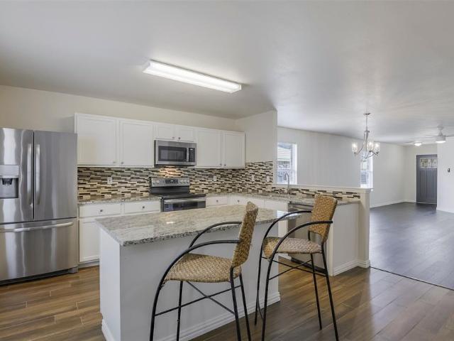 909 Anvil Creek Drive