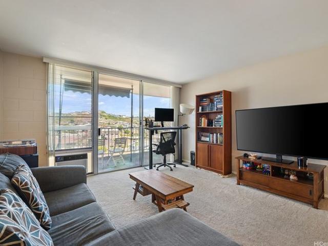 909 Ala Lilikoi St Apt 608, Honolulu, HI 96818