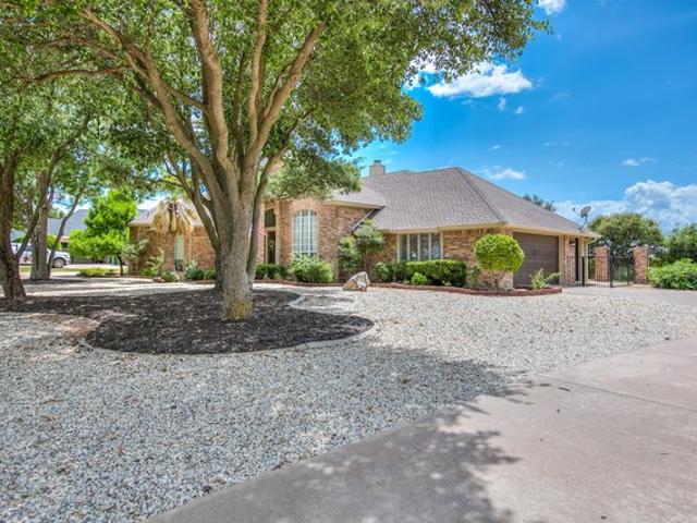909 Avondale Ave, San Angelo, TX 76901