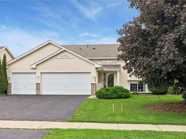 909 Basenji Curv, Shakopee, MN 55379