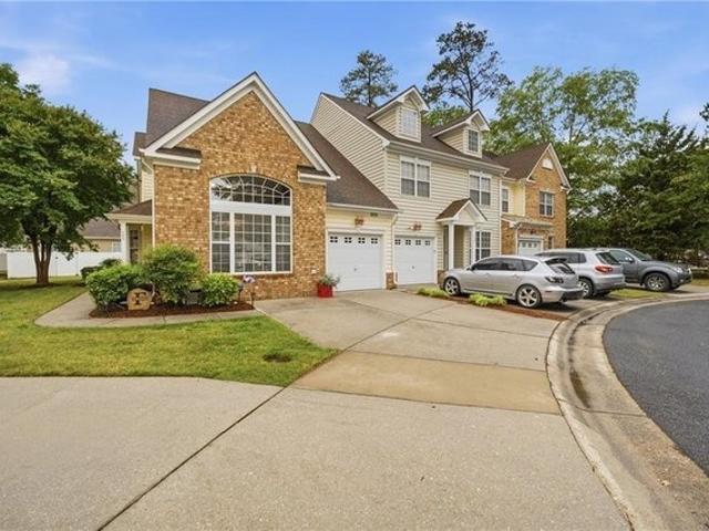 909 Becontree Ct, Virginia Beach, VA 23462