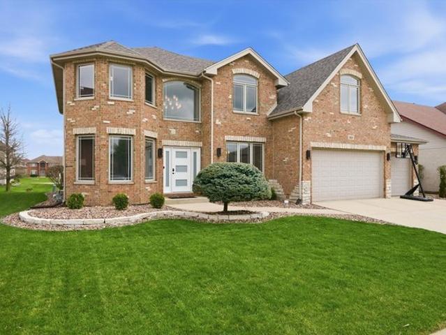 909 Berkshire Dr, Matteson, IL 60443