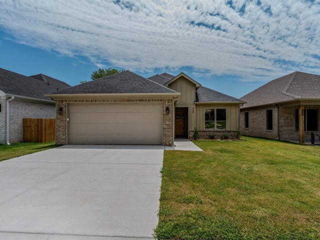 909 Grand Teton
