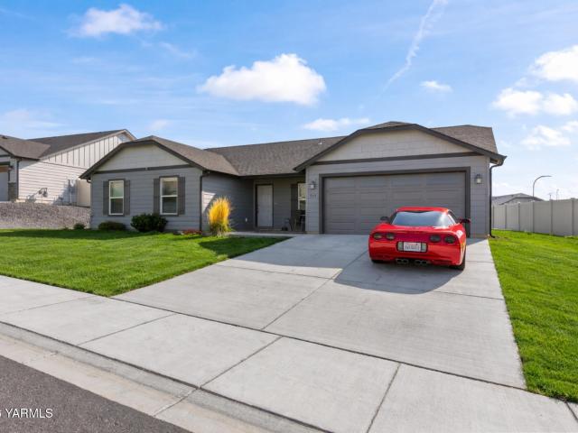 909 Dunegrass Way, Yakima, WA 98901 | MLS #26 1105 | Compass