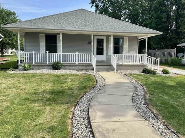 909 E 10th St, Fowler, IN 47944