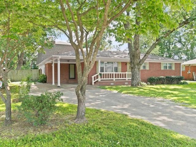909 E Bridges Ave, Wynne, AR 72396