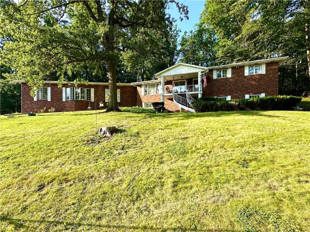 909 E Fairfield Ave