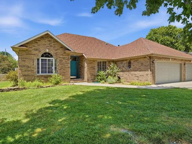 909 E Maplewood St, Springfield, MO 65807