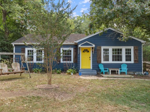 909 Edgewood Dr