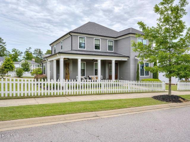 909 Ellis Lane