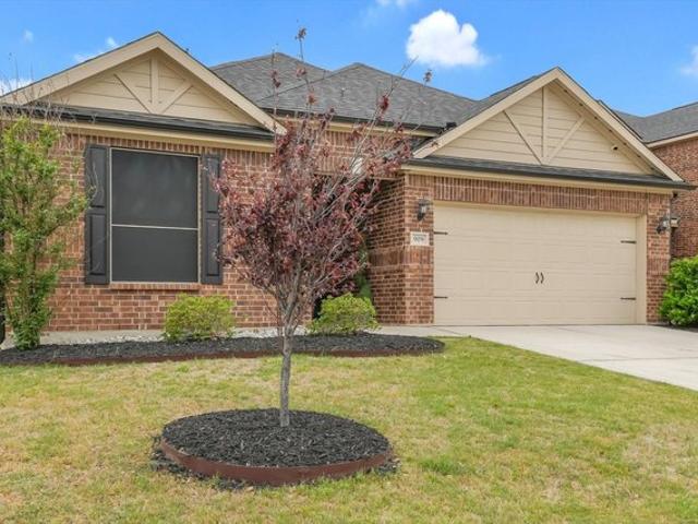 909 First St, Sanger, TX 76266