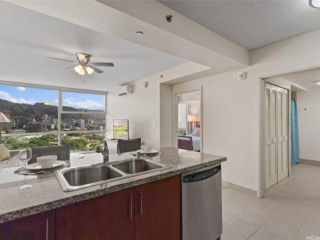 909 Kapiolani Blvd, Unit 2207, Honolulu, HI 96814 | MLS #202524 | Compass