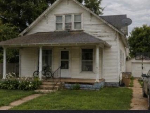 909 Howard Ave, Saint Paul, NE 68873