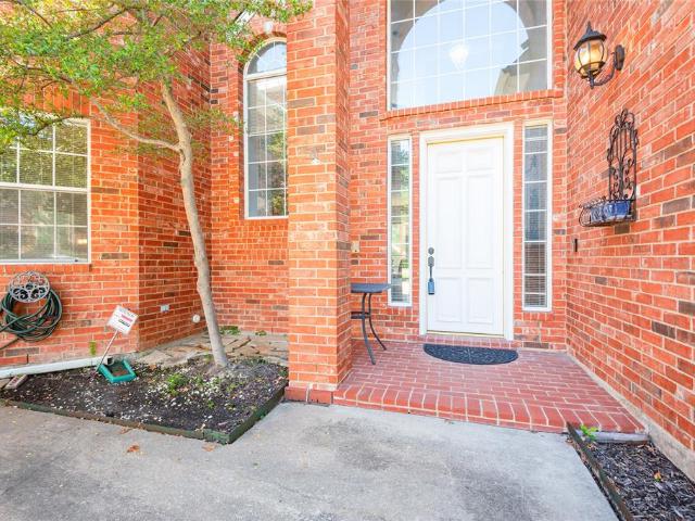 909 Hills Creek Drive