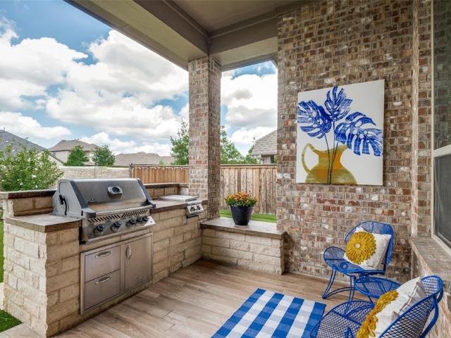 909 Hubbard Creek Trail