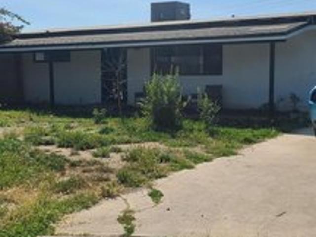909 Oberlin Ct, Bakersfield, CA 93305