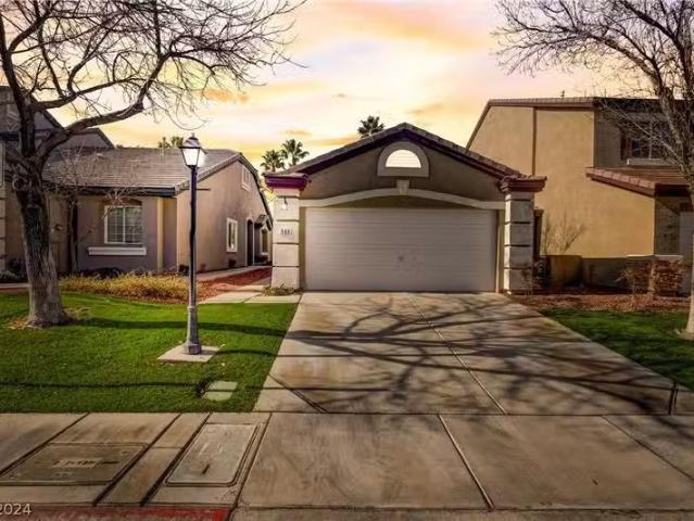 909 Majestic Oak Street, Las Vegas, NV 89145