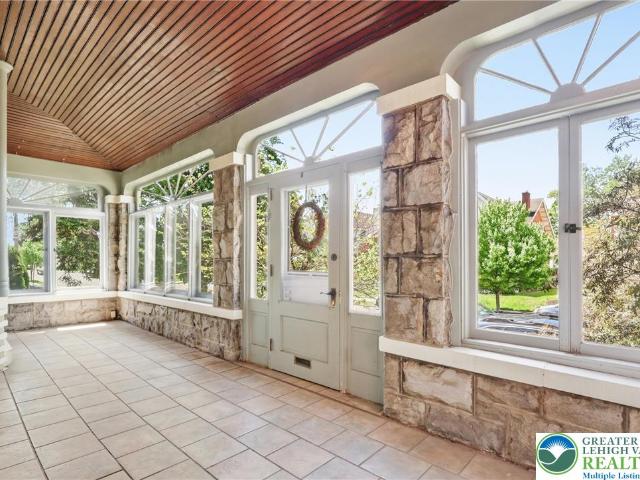 909 N 19th Street
