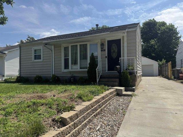 909 N Kelsey Ave, Evansville, IN 47711